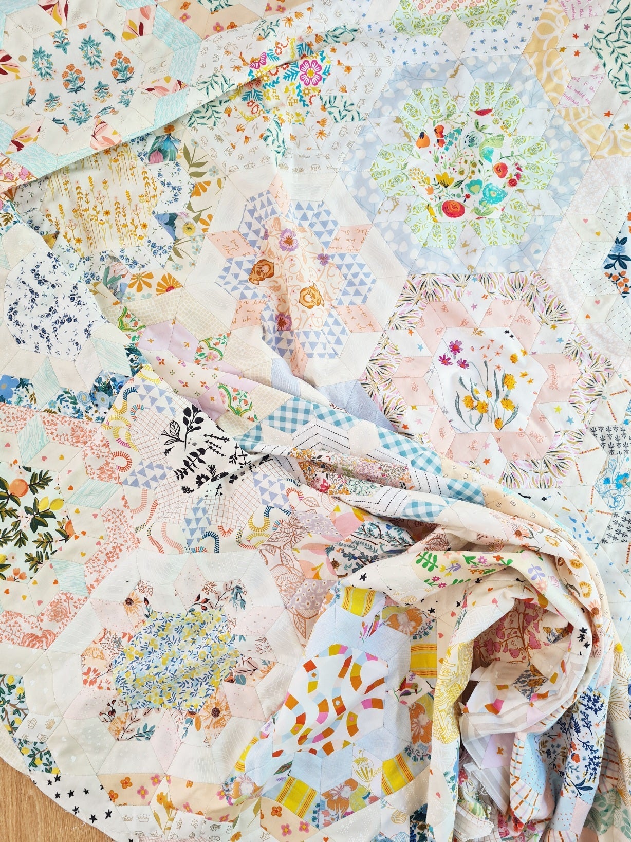 How to Buy and Use Low Volume Fabrics – Tales of Cloth